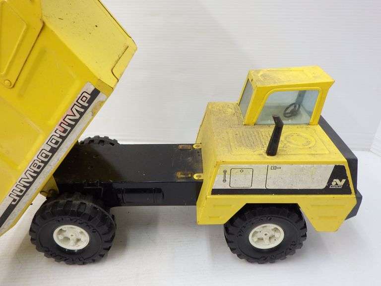 Nylint jumbo dump truck, has all decals, 20"L, good - Albrecht Auction ...