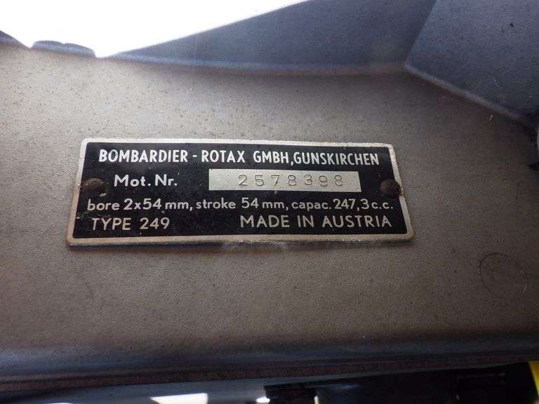 Ski Doo Elan SS Twin snowmobile, ran well last year, needs fuel mix and ...