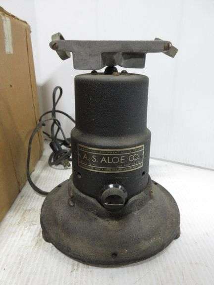Antique centrifuge with medical tools, works - Albrecht Auction Service