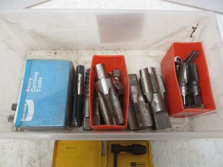 (35) Taps and easy outs, various sizes, good - Albrecht Auction Service