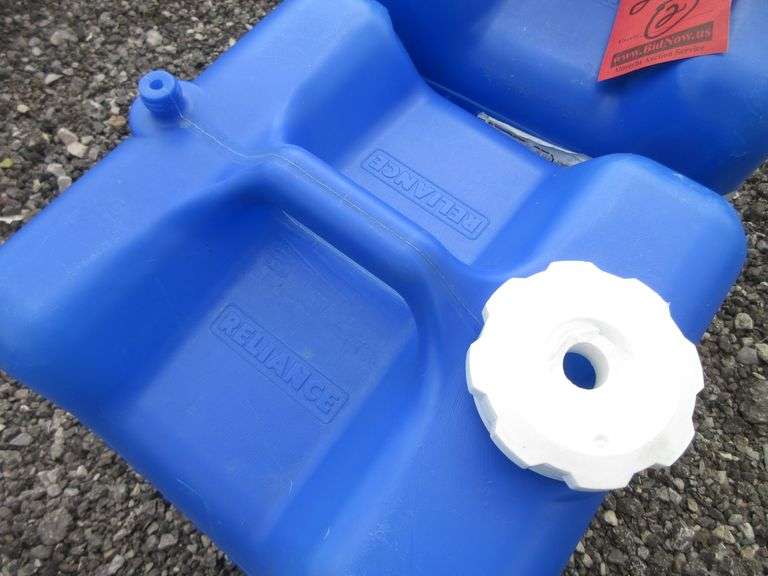 (2) Aqua Tainer 7-gallon water containers, great - Albrecht Auction Service