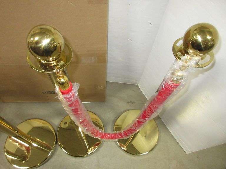 Life size Trophy cut-out, new; Crown control ribbons and poles, 38"H ...