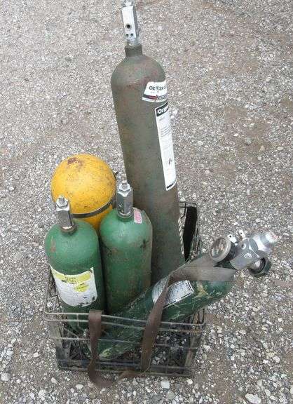 Steel oxygen tanks - Albrecht Auction Service