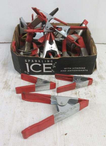 Box of heavy duty clamps/squeeze clips - Albrecht Auction Service