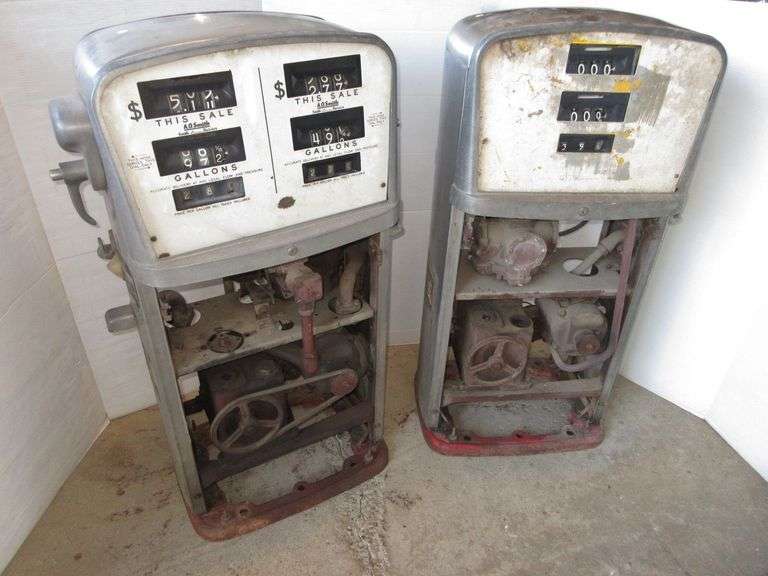 (2) A.O. Smith Gas Pumps with Pumps and Motors - Albrecht Auction Service