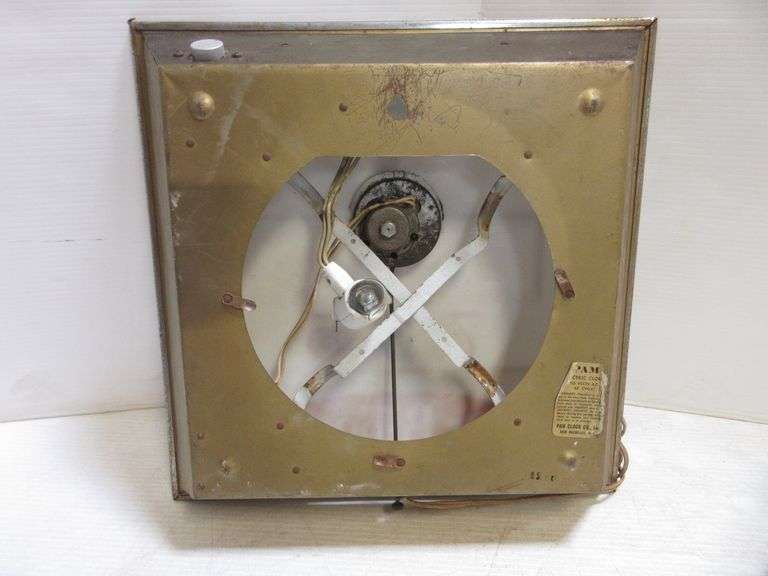 Pam Electric Clock Co. "Drink Dr. Pepper" Clock - Albrecht Auction Service