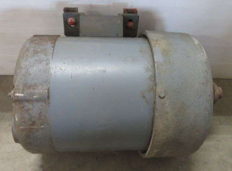 4 HP 220 3-Phase, Farm Duty Electric Motor, works as it should ...