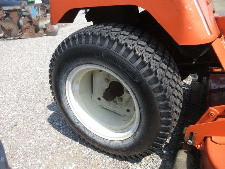 Simplicity 7012 lawn tractor, 12 HP Kohler, hydrostatic transmission ...