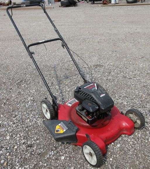 Yard Machines by MTD 21" mower with a Briggs engine, starts and runs ...