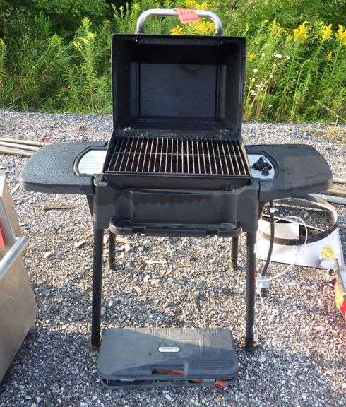 Broil King porta-chef 120 propane gas grill with grilling utensil set ...