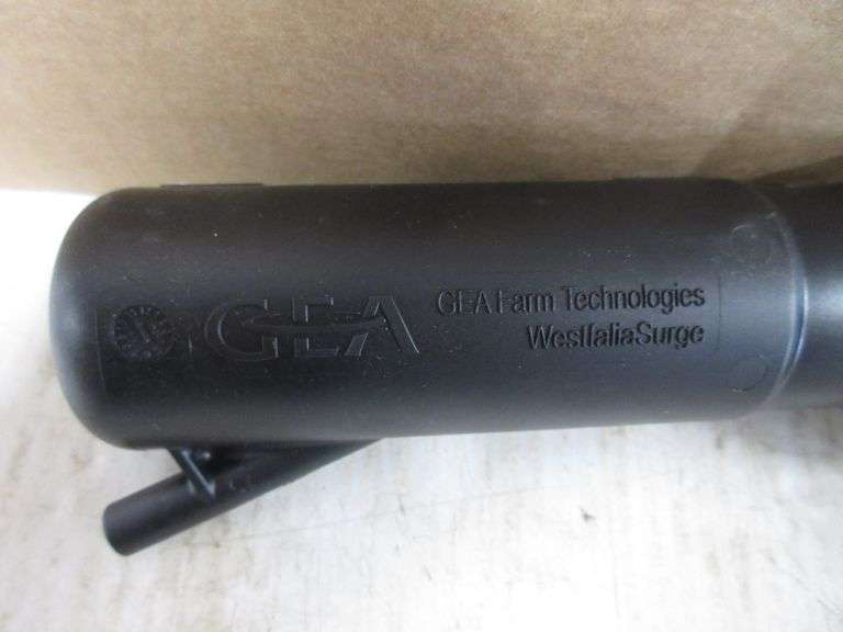 (100) Classic teat cup shell - Albrecht Auction Service