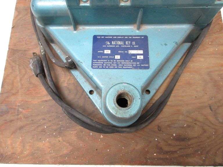 The National Key Co. key cutter, Model 200 - Albrecht Auction Service