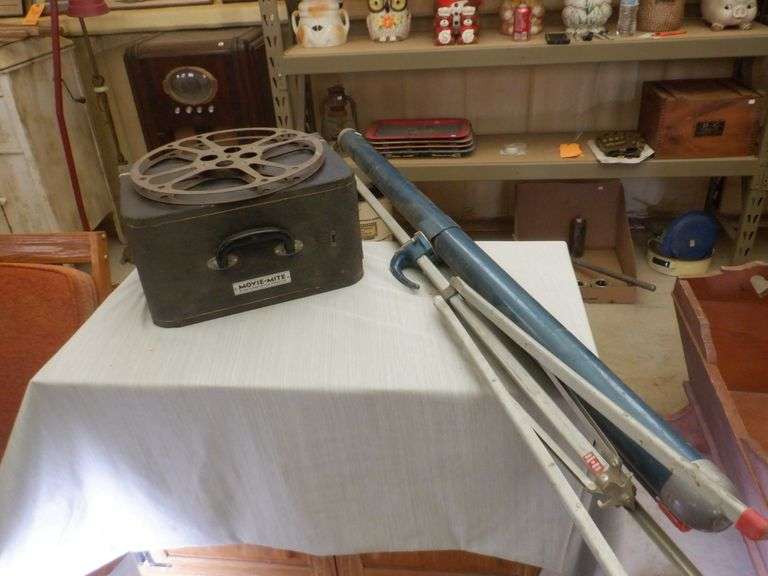 Movie-Mite 16mm Sound On Film Projector - Assiter Auctioneers