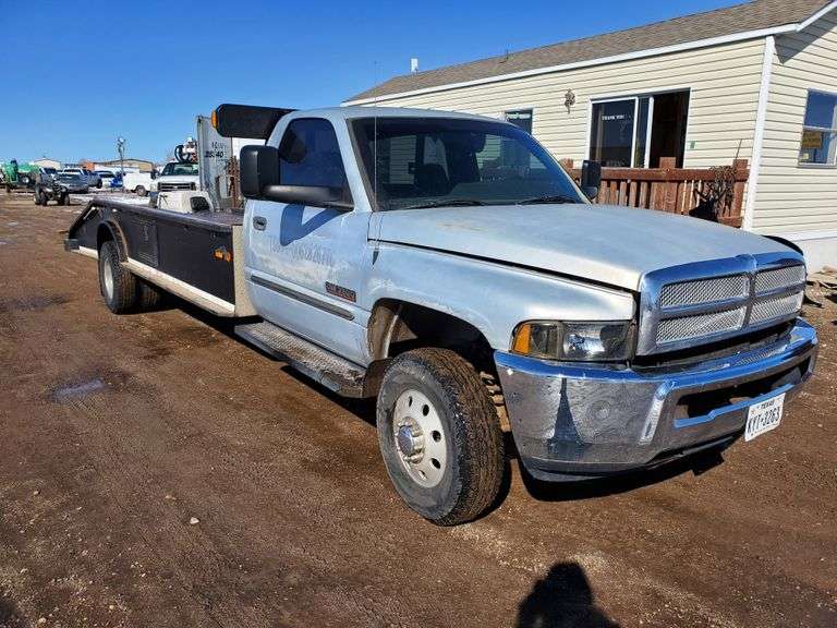 2001 Dodge Ram 3500 Car Hauler - Assiter Auctioneers