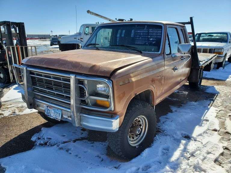 1981 Ford F250 Super Duty 4x4 - Assiter Auctioneers