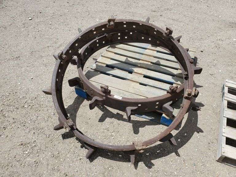 Antique Steel Tractor Wheels - Assiter Auctioneers