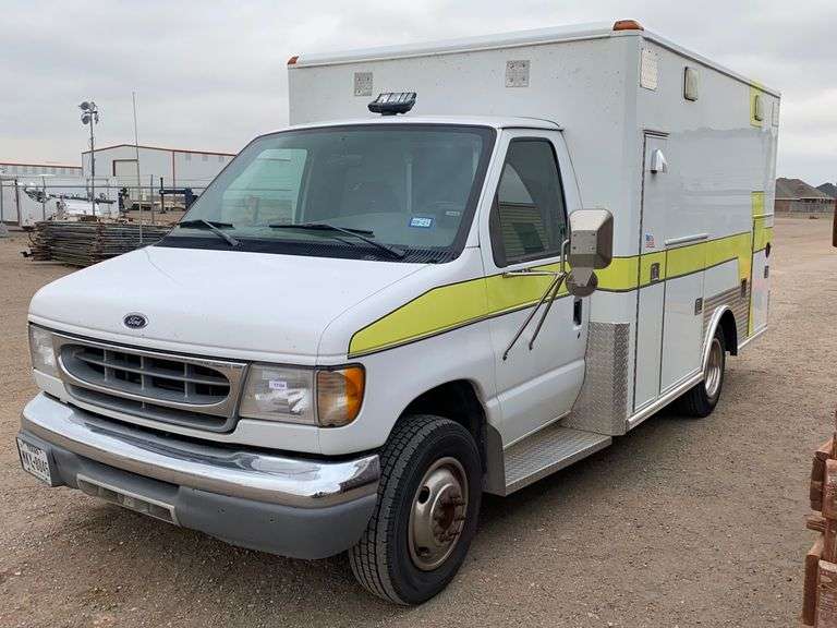 1998 Ford E350 Ambulance Box Truck - Assiter Auctioneers