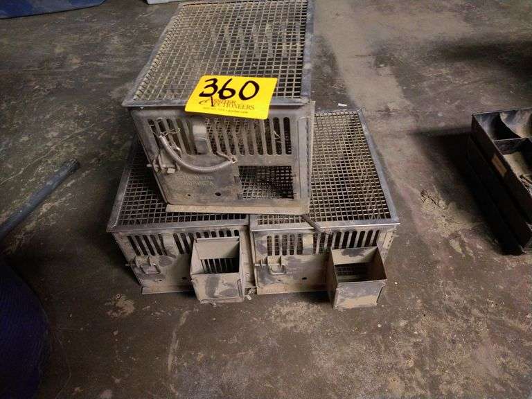 3 Varmint Traps - Assiter Auctioneers