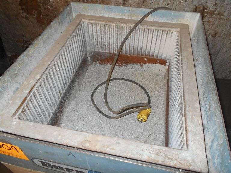 Burr Bench-Deburring Machine - Assiter Auctioneers