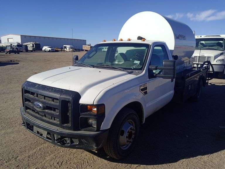 2009 Ford F350 Super Duty XLT Tandem Axle Cab/Chassis / Regular Cab 2D ...
