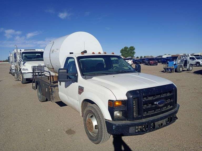 2009 Ford F350 Super Duty XLT Tandem Axle Cab/Chassis / Regular Cab 2D ...