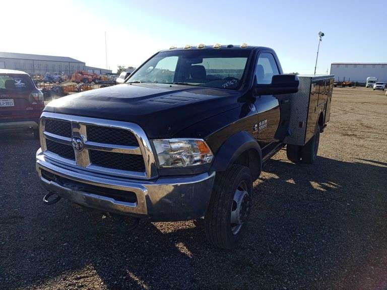 2013 Ram 5500 Chassis Regular Cab Short Wheelbase 2D Regular Cab 4WD ...