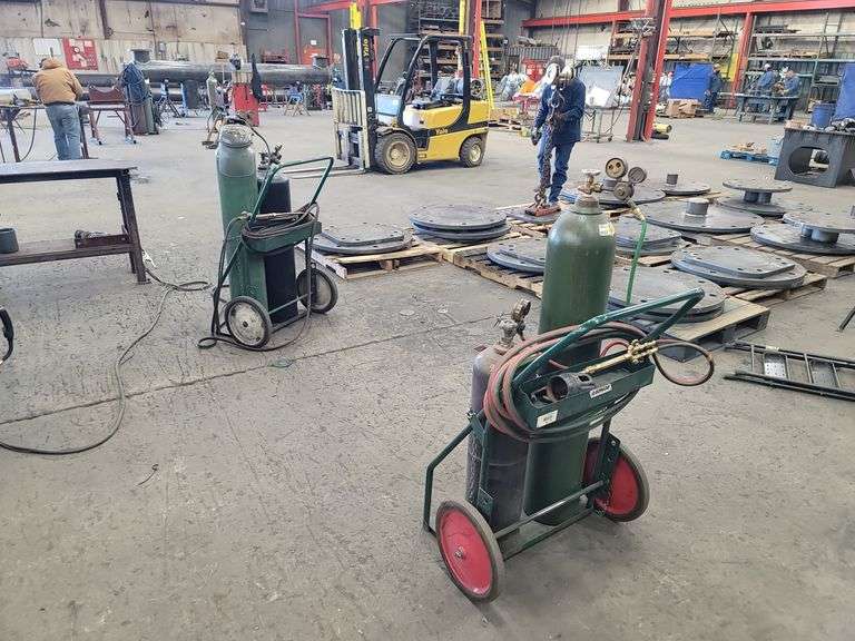 (4) Bottle Cart Oxy/Acetylene Rigs - Assiter Auctioneers