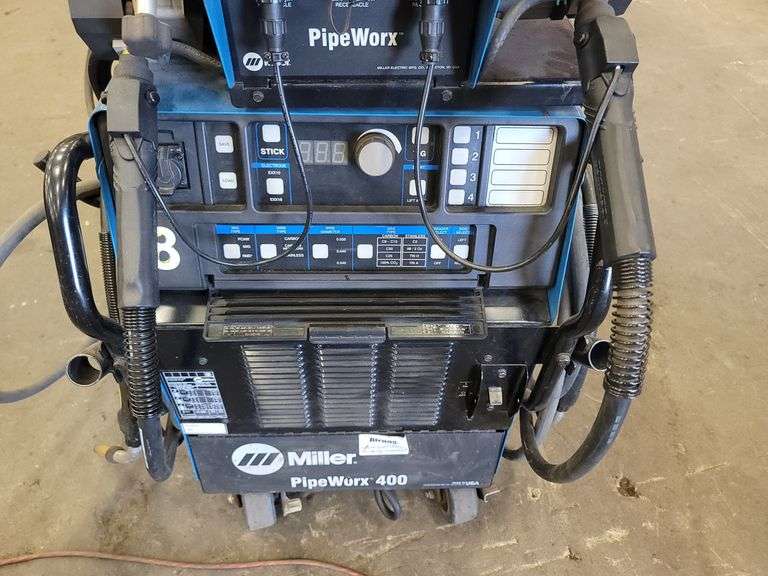 2012 PipeWorx 400 & Dual Feeder - Assiter Auctioneers