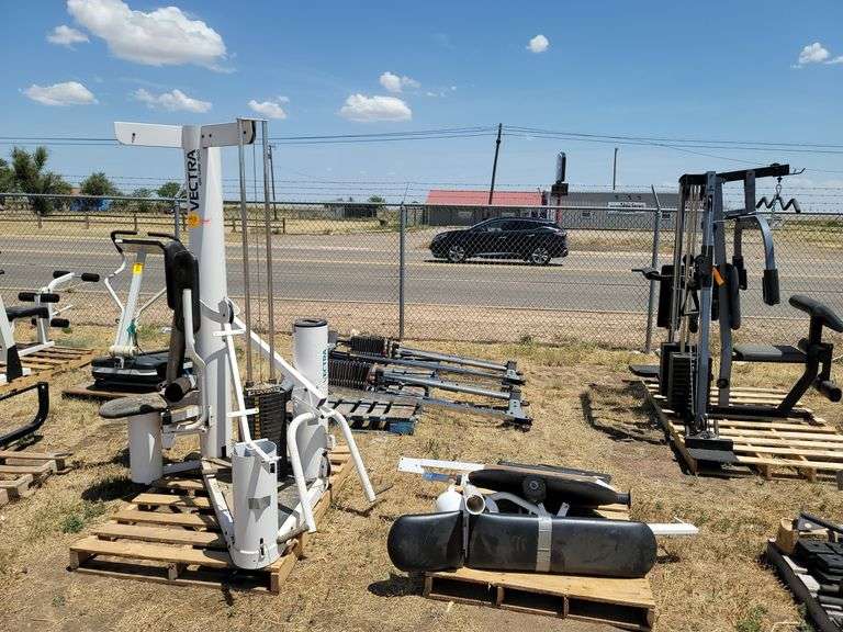 Vectra On-line 1500 Multi Station Weight Machine - Assiter Auctioneers