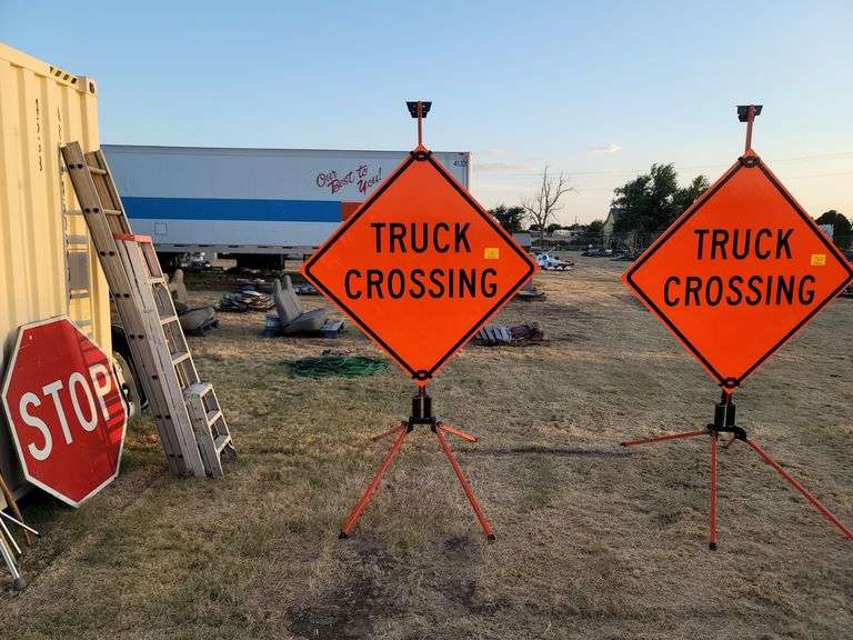 Portable Truck Crossing Sign - Assiter Auctioneers