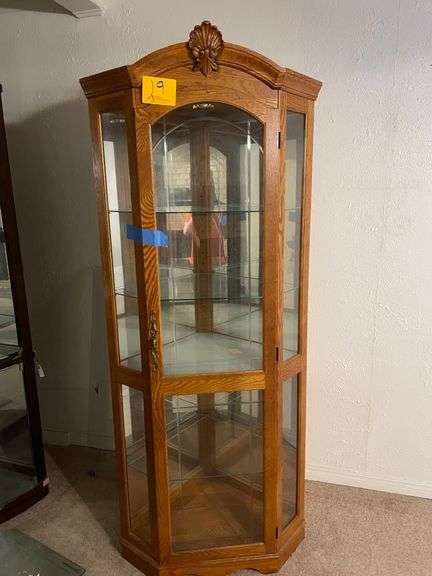 Corner glass display case with glass shelving - Assiter Auctioneers