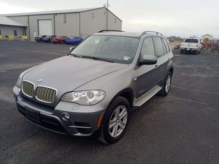 2012 BMW X5 XDrive 35d SAV 4D - Assiter Auctioneers