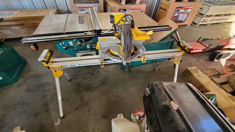 DeWalt DWS716 12" Compound Miter Chop Saw w/Stand - Assiter Auctioneers
