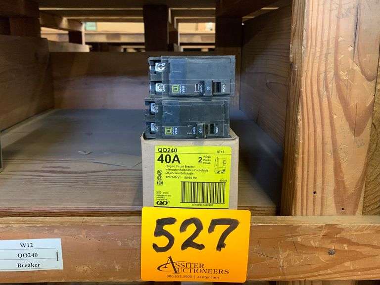 2 Square D 40A 2 Pole Circuit Breakers - Assiter Auctioneers