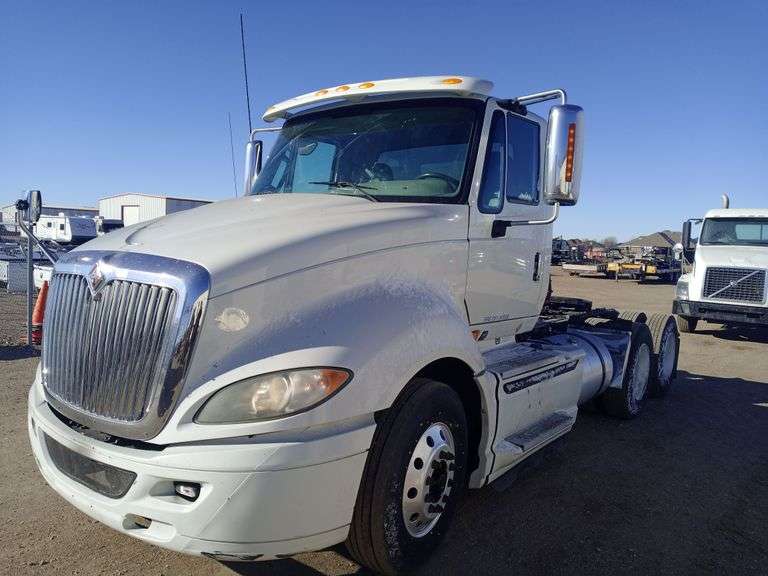 2015 International ProStar LF687 Truck Tractor - Assiter Auctioneers