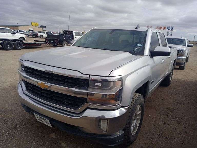 2016 Chevrolet Silverado 1500 LT Z71 Crew Cab / LWB / SWB 4D Z71 LT ...