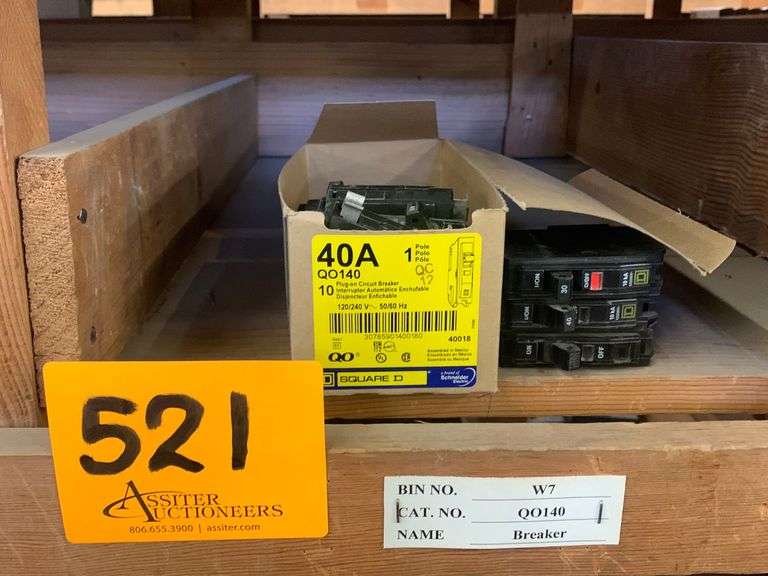 6 Square D 40A 1 Pole Circuit Breakers - Assiter Auctioneers