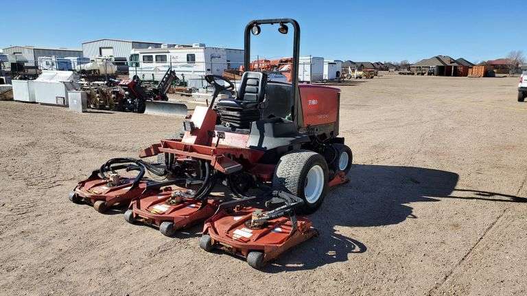 Toro 4500D Groundsmaster Riding Mower - Assiter Auctioneers