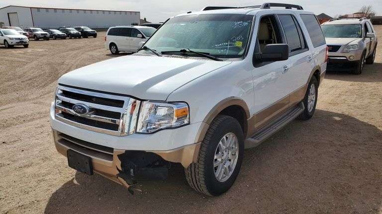 2014 Ford Expedition SUV 4D - Assiter Auctioneers