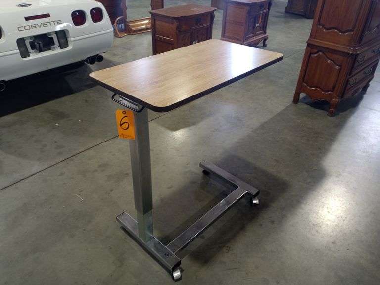 Roll Around Desk - Assiter Auctioneers