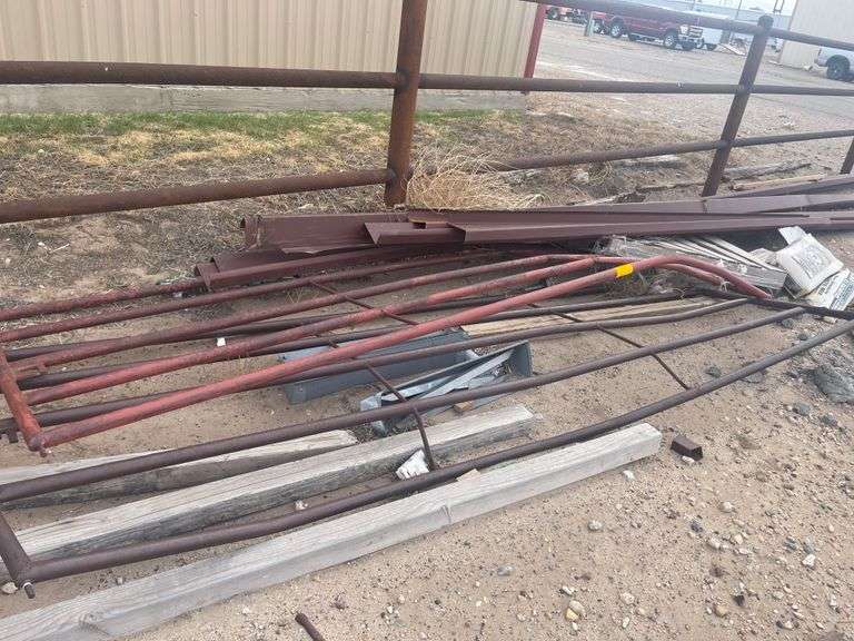 Misc Metal Scrap & Gates - Assiter Auctioneers