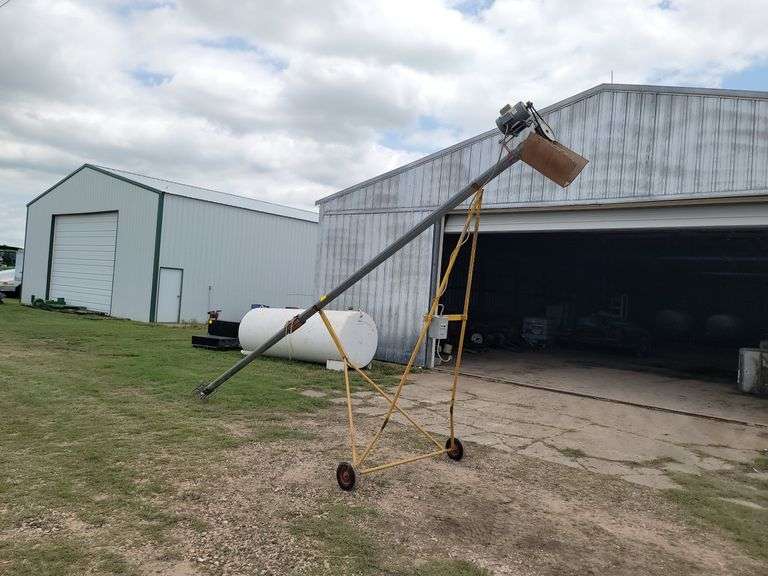 19'4" Wheeled Electric 4" Seed Auger - Assiter Auctioneers