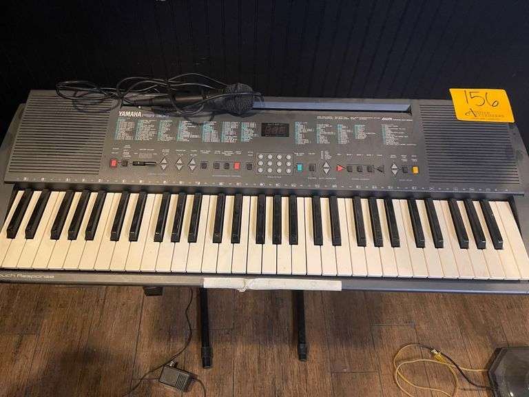 Yamaha PSR-300 Keyboard Piano - Assiter Auctioneers