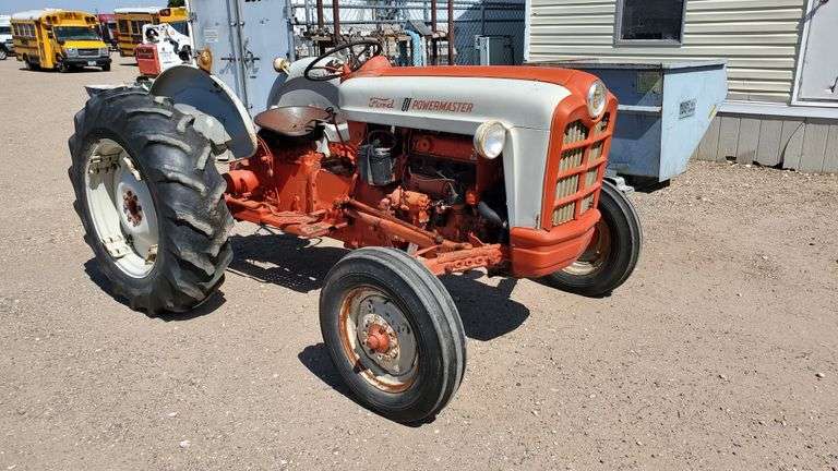 Ford 801 Powermaster Utility Tractor - Assiter Auctioneers