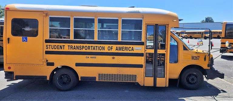 2012 GMC SAVANNA 3500 THOMAS SMALL SCHOOL BUS #V445 - Mathies & Sons ...