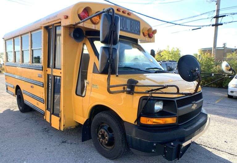 2014 CHEVROLET EXPRESS 3500 THOMAS SMALL SCHOOL BUS #221 - Mathies ...