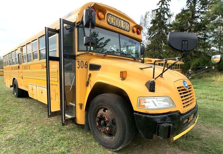 2015 BLUE BIRD BB VISION SCHOOL BUS #306 - Mathies & Sons, Inc. t/a 422 ...