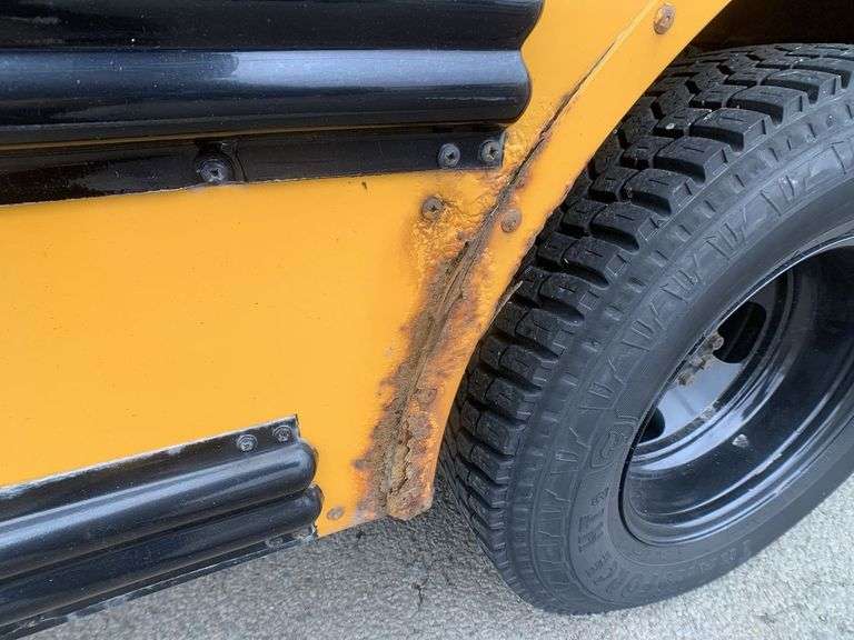 2010 CHEVROLET EXPRESS 3500 THOMAS SMALL SCHOOL BUS #203 - Mathies ...