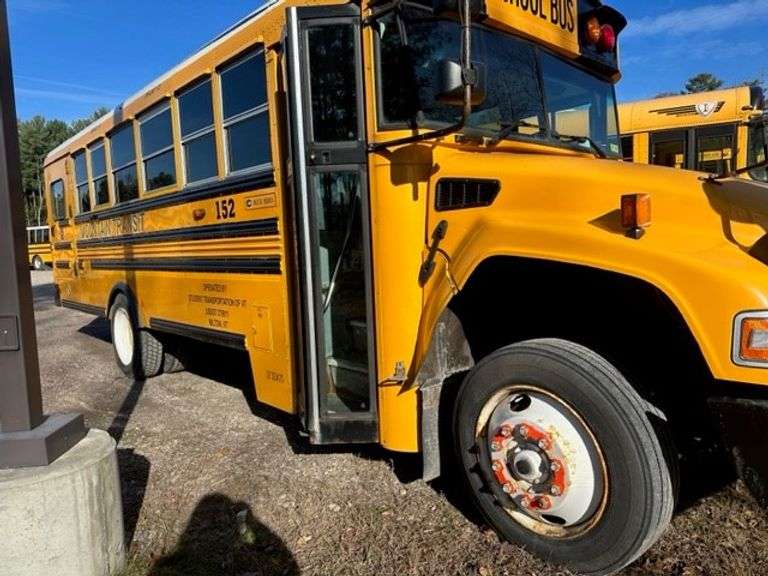 2016 BLUE BIRD BB VISION SCHOOL BUS #152 - Mathies & Sons, Inc. t/a 422 ...
