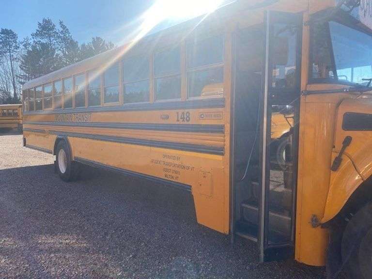 2016 BLUE BIRD BB VISION SCHOOL BUS #148 - Mathies & Sons, Inc. t/a 422 ...